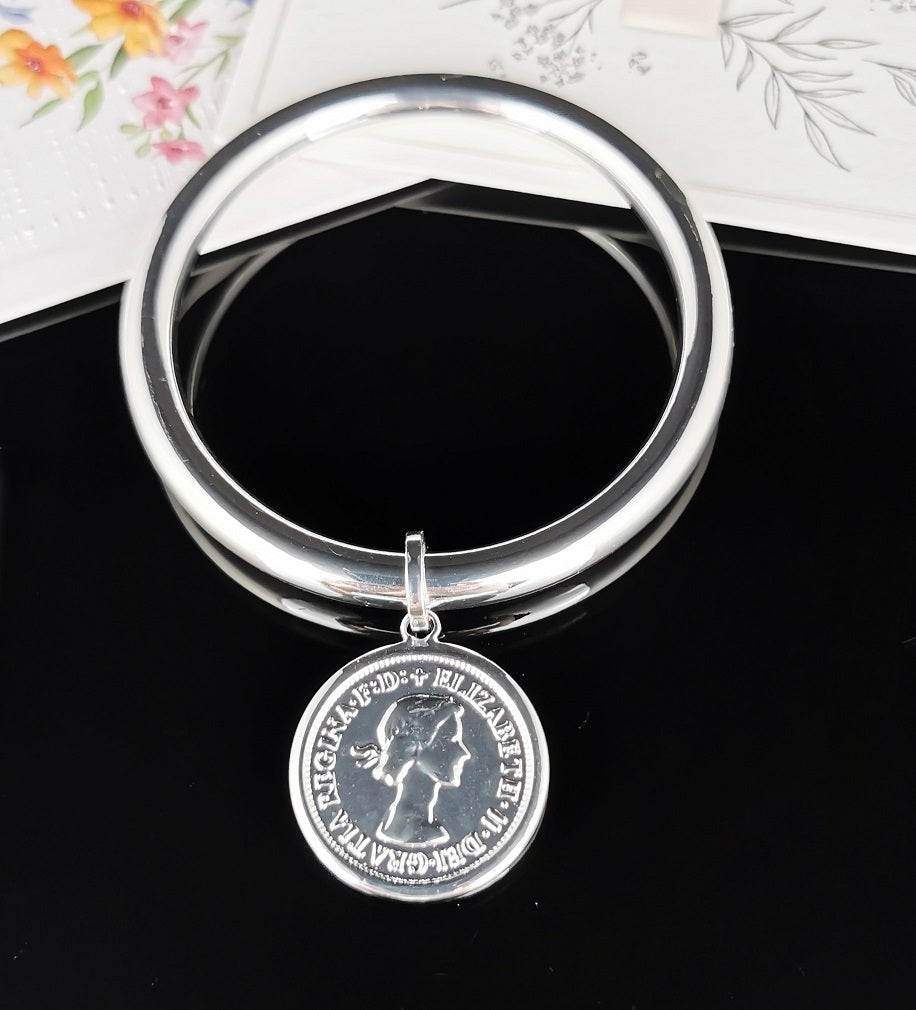Lee Coin Bangle - Silver – Millienme
